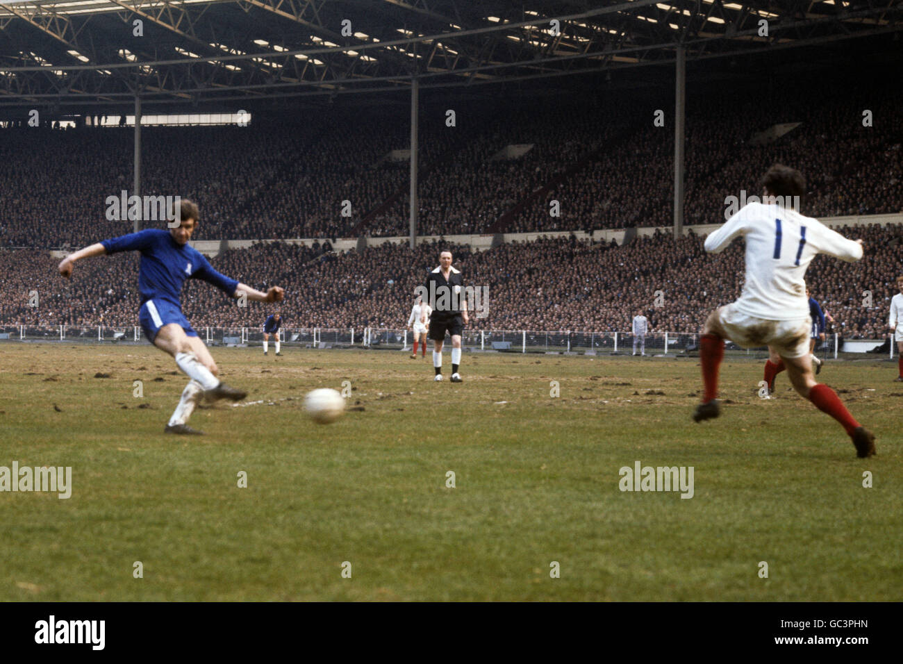 Soccer - FA Cup Final - Chelsea v Leeds United - Wembley Stock Photo ...