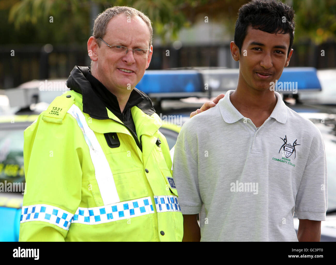 Police praise helpful teenagers Stock Photo - Alamy