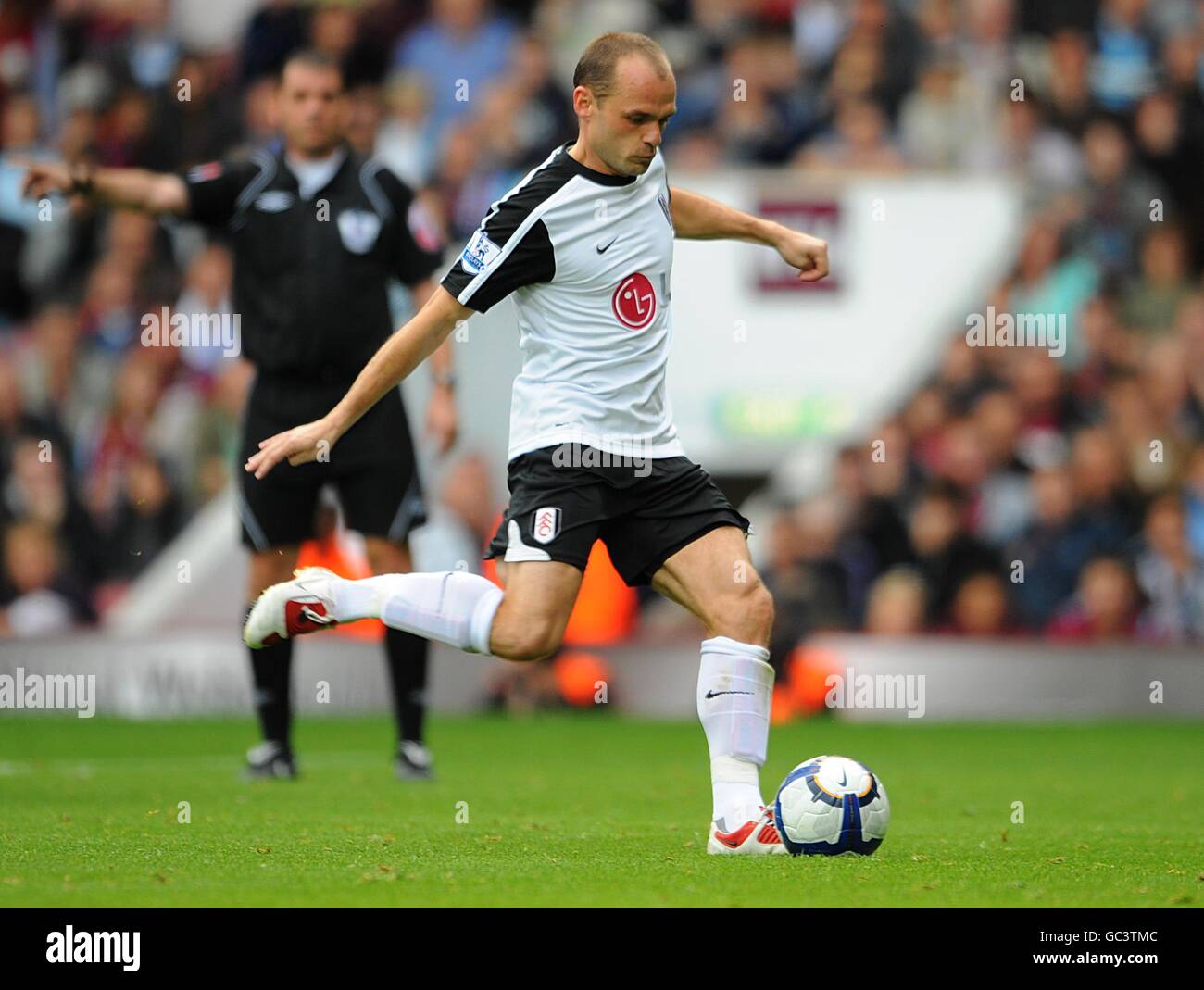 Fulhams danny murphy hi-res stock photography and images - Alamy