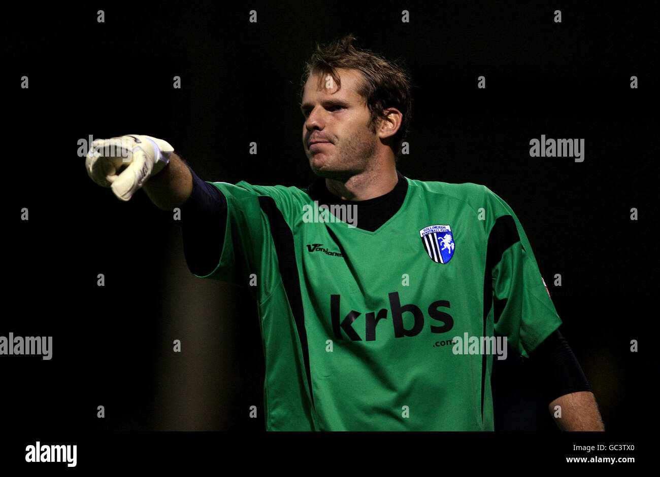 Gillingham goalkeeper alan julian hi-res stock photography and images ...