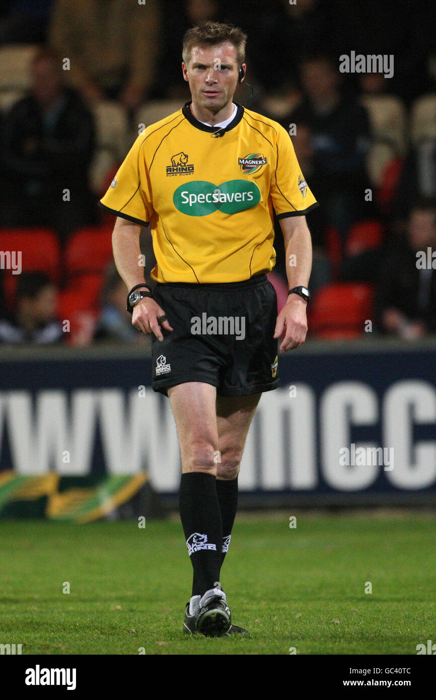 Exploring The Life And Career Of Simon McDowell: From Rugby Star To Referee