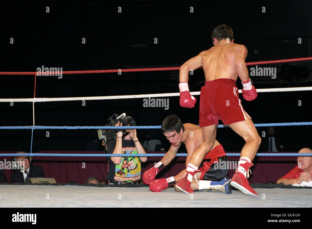 Paul Hodkinson (England) in action against Guy Bellehigue (Belgium ...
