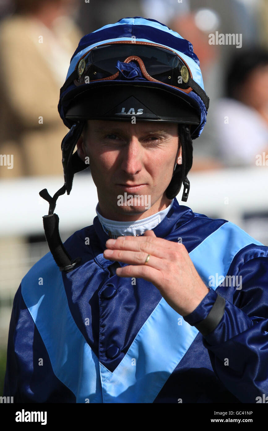 Horse Racing - 2009 Ebor Festival - Darley Yorkshire Oaks & Ladies Day ...