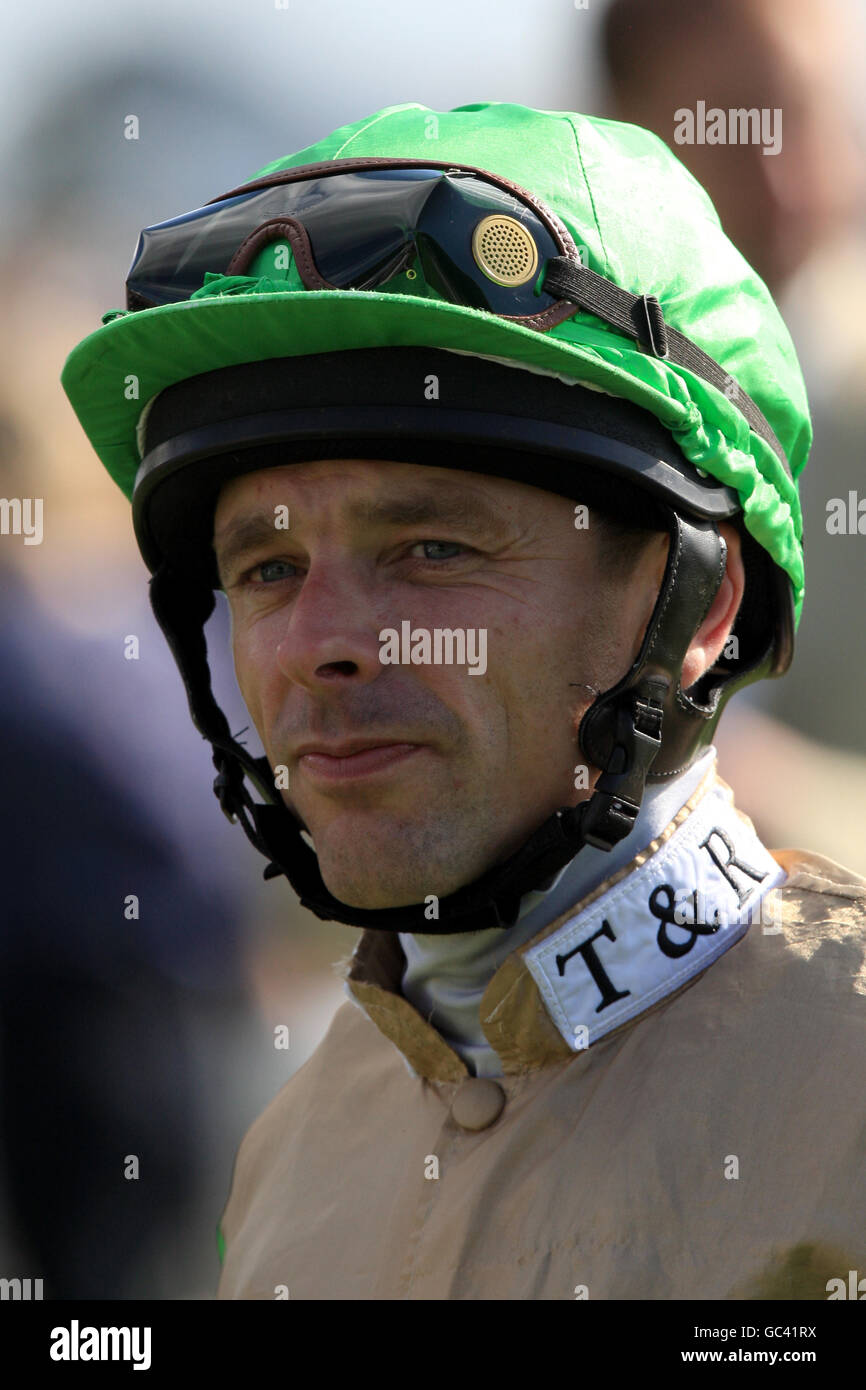 Horse Racing - 2009 Ebor Festival - Darley Yorkshire Oaks & Ladies Day ...