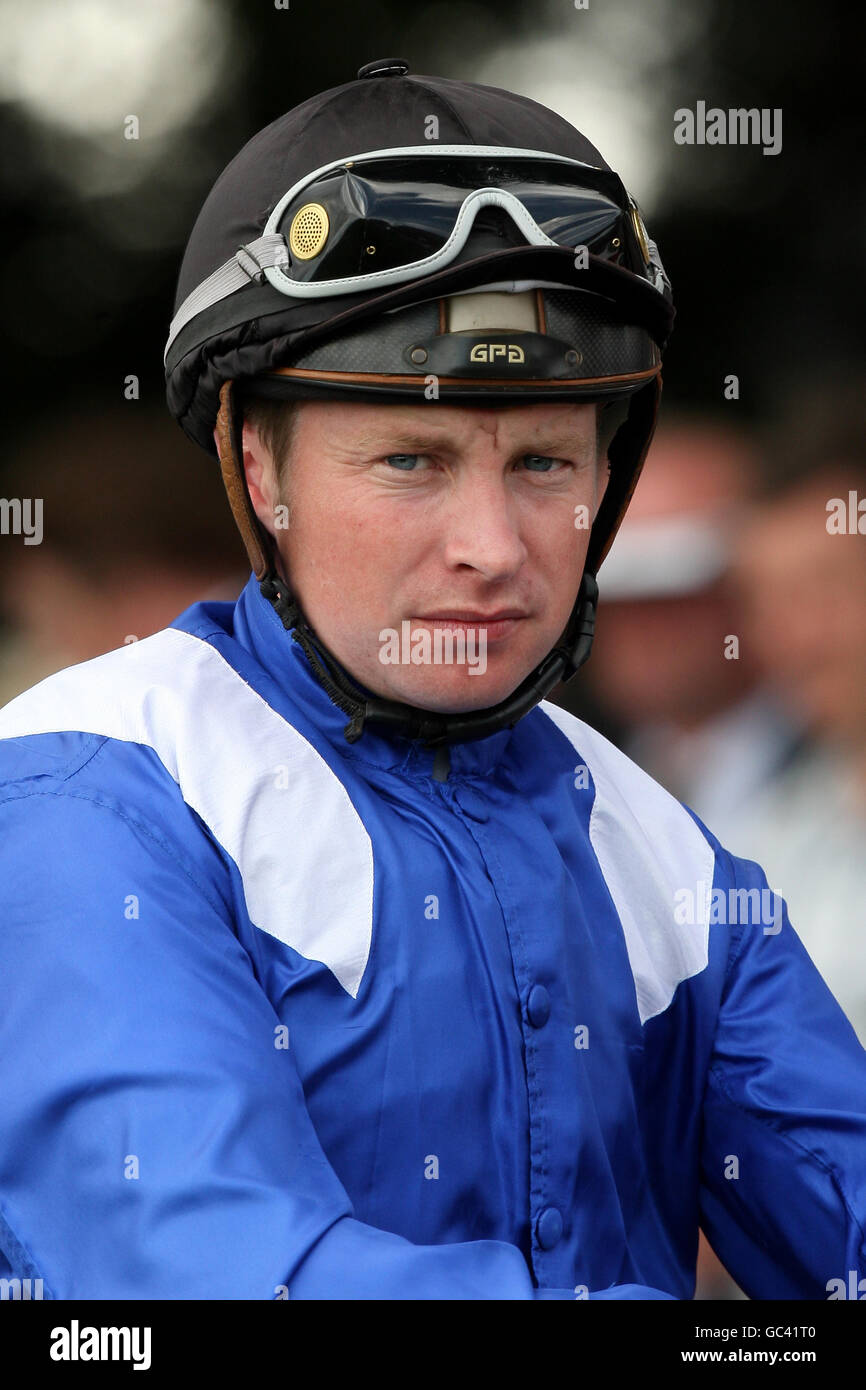 Horse Racing - 2009 Ebor Festival - Darley Yorkshire Oaks & Ladies Day ...