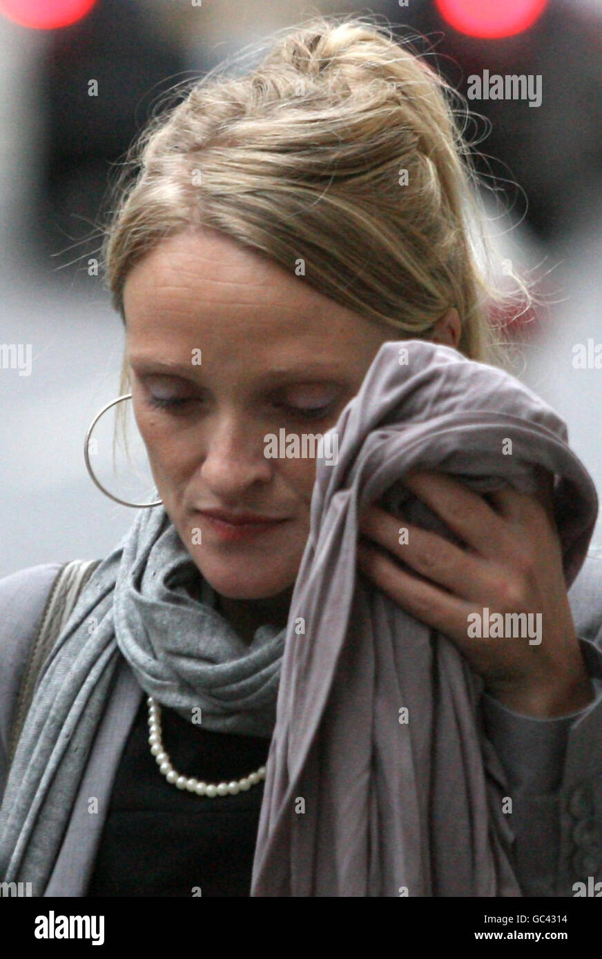 Bella Prowse arrives at the Old Bailey where her lover Dr Edward Erin ...