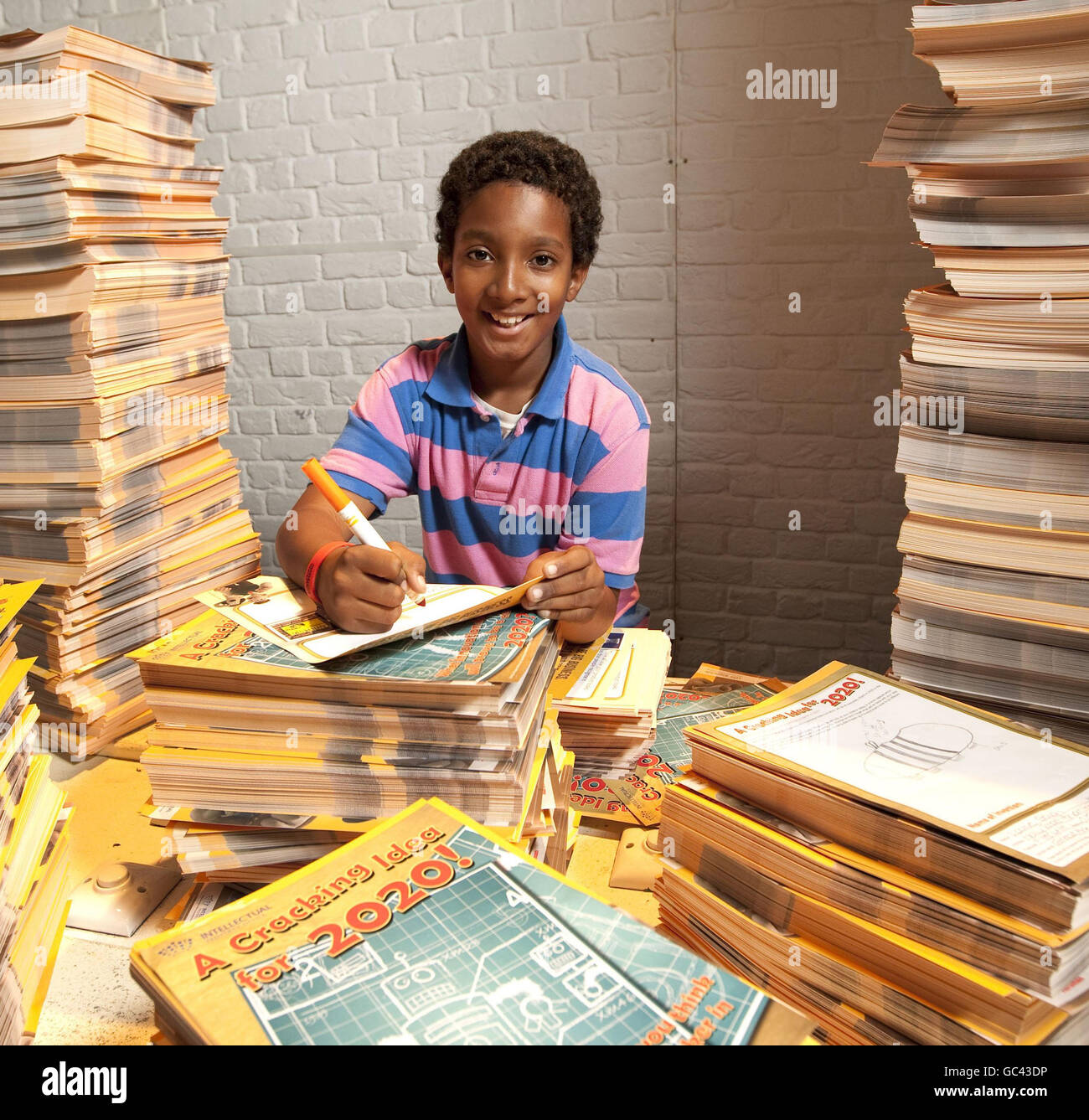 Museum Guide Robot Stock Photos & Museum Guide Robot Stock Images - Alamy