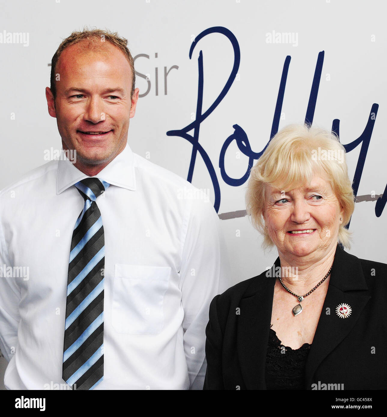 Female shearer hi-res stock photography and images - Alamy