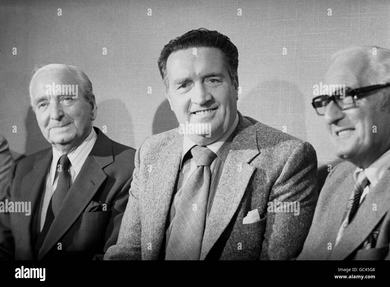 Manny cussins hi-res stock photography and images - Alamy