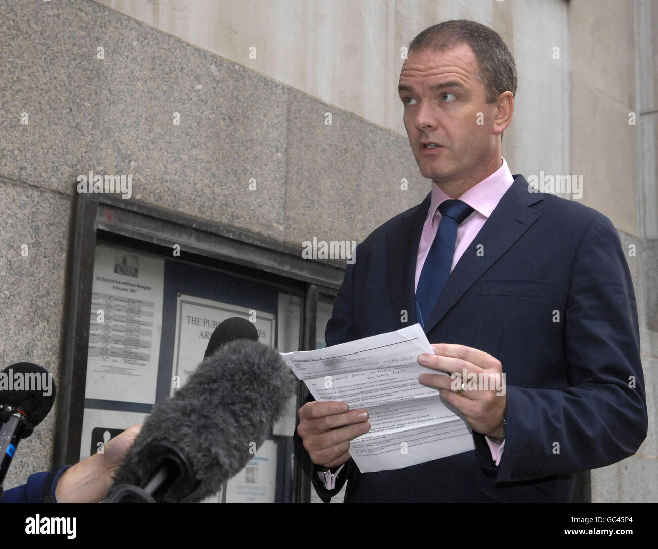 Dr edward erin court case hi-res stock photography and images - Alamy