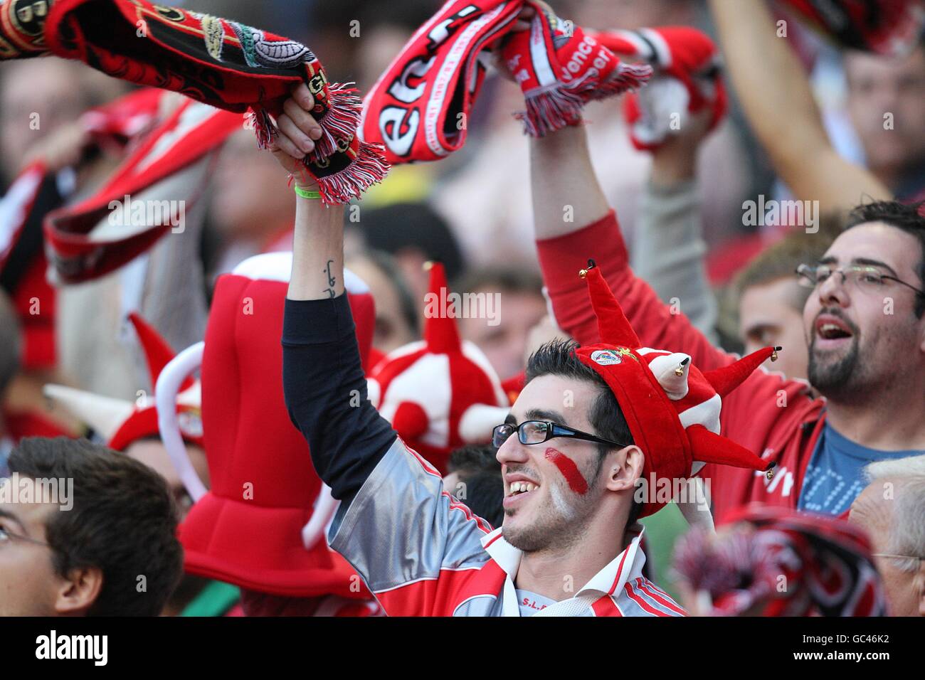 Benfica fans in stands hi-res stock photography and images - Alamy