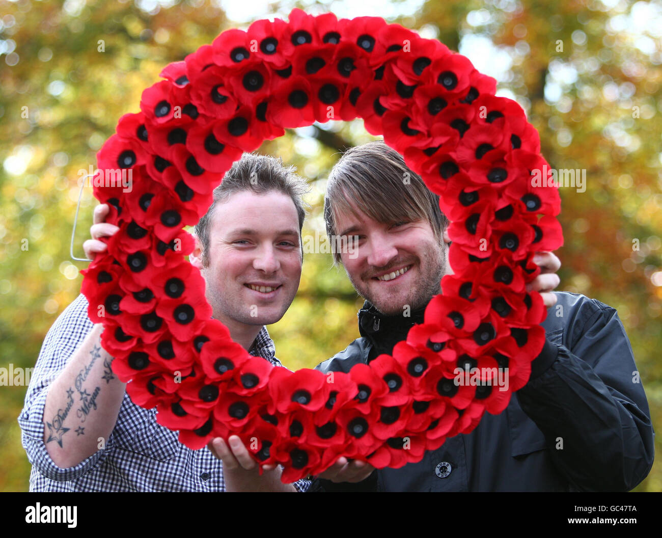 Comedian Rory Bremner with former Scot soldiers Steve Beedie and Stuart ...