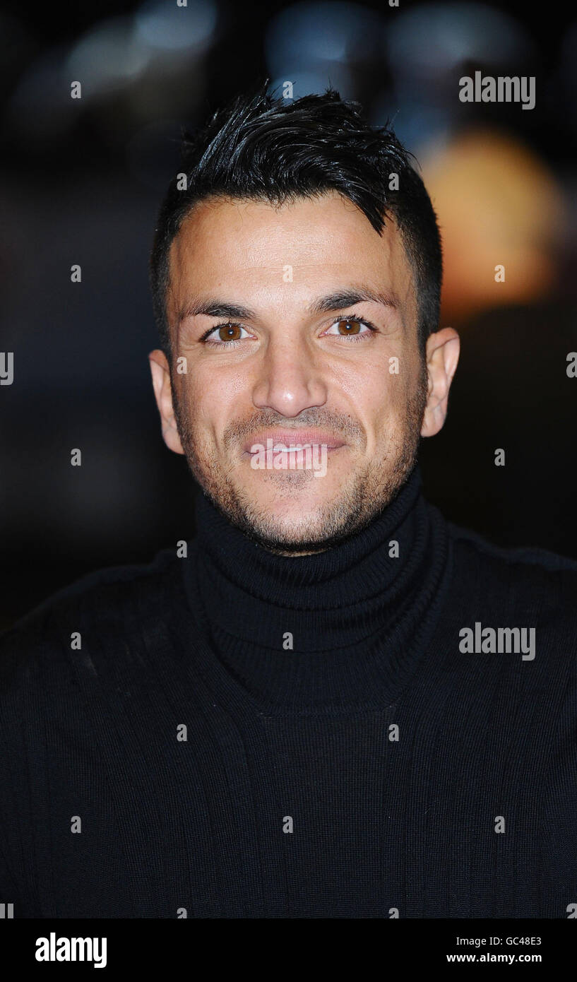 Peter Andre arrives at the premiere of the Jackson movie, This Is It ...