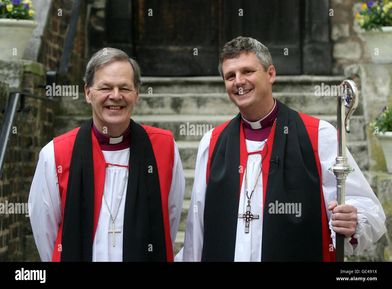 Consecration cross hi-res stock photography and images - Alamy