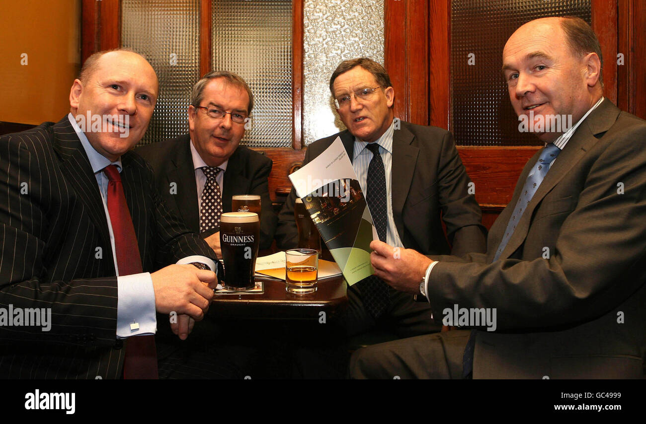 (From the left) Donal O'Keeffe CEO of LVA, Padraig Cribben CEO of VFI ...