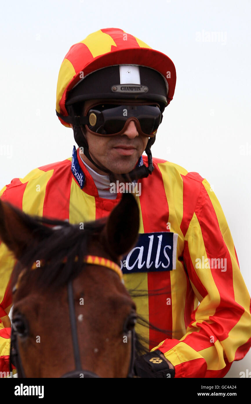 Jockey alan munro hi-res stock photography and images - Alamy