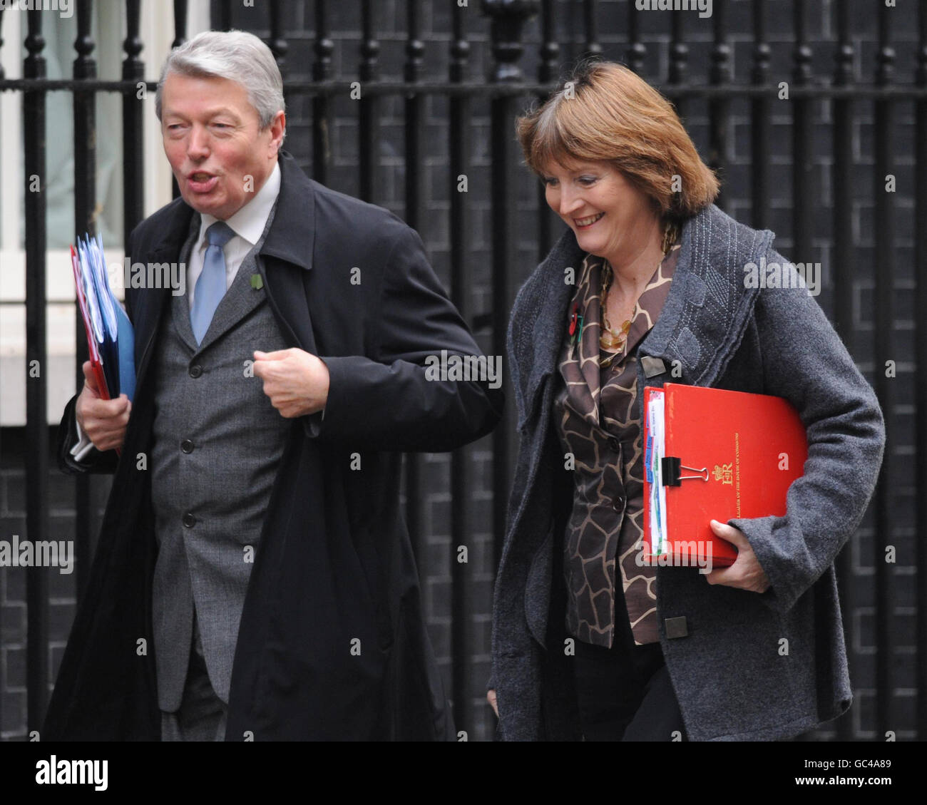 Home Secretary Alan Johnson and leader of the Commons Harriet Harman ...