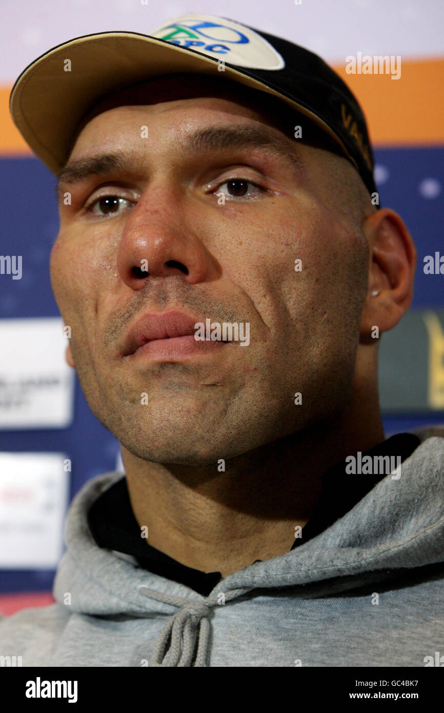 Russian boxer nikolai valuev wba hi-res stock photography and images ...