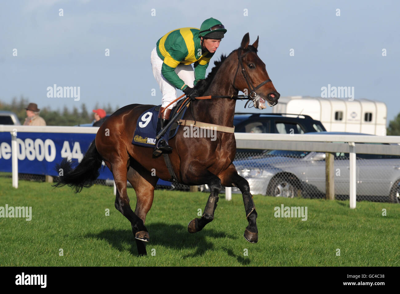 Horse Racing - Exeter Racecourse Stock Photo - Alamy