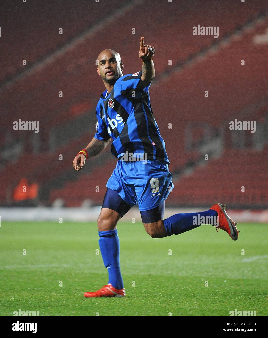 Leon mckenzie charlton hi-res stock photography and images - Alamy