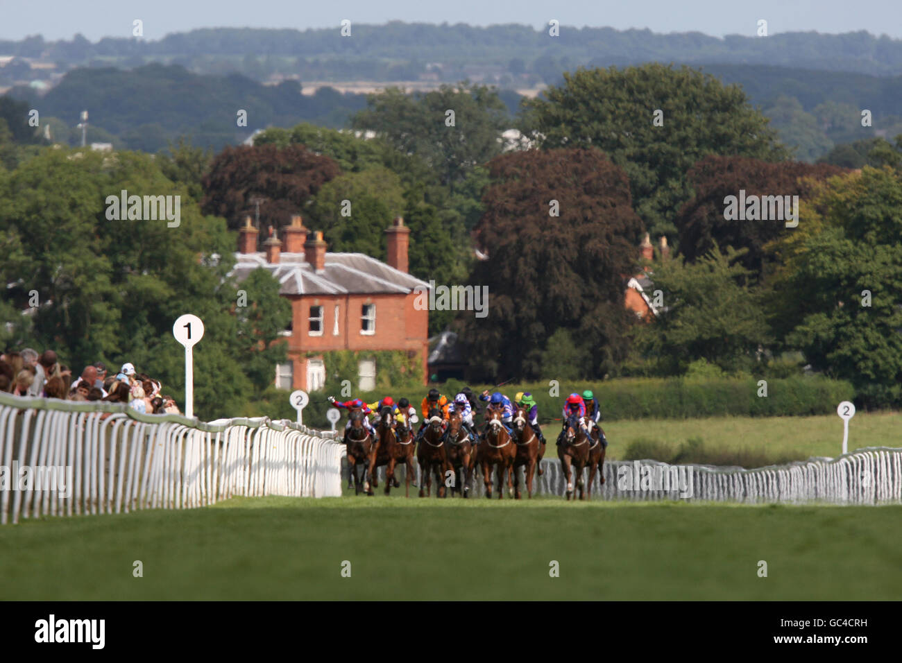 Beverley racecourse general view hi-res stock photography and images ...