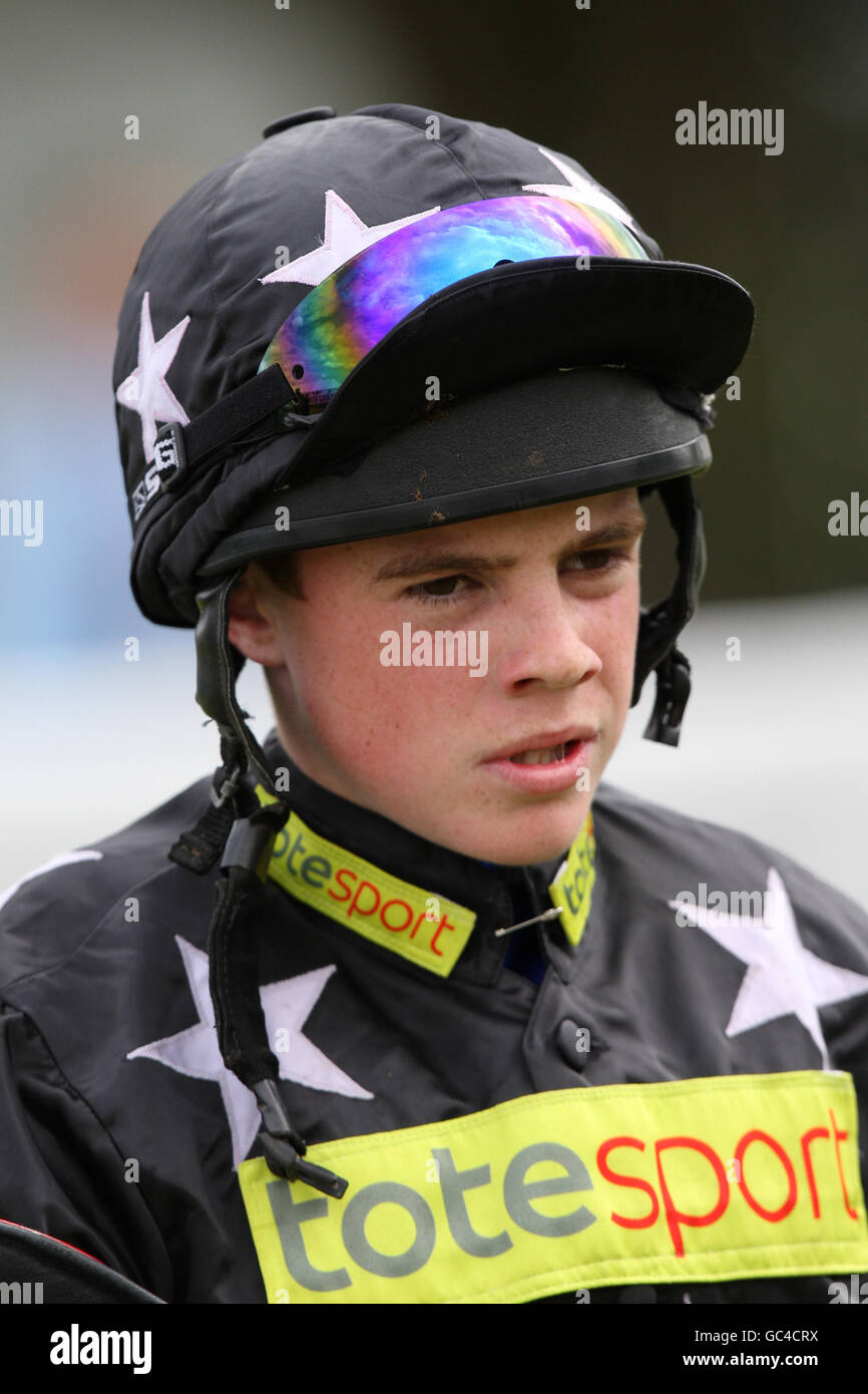 Horse jockey beverley racecourse hi-res stock photography and images ...