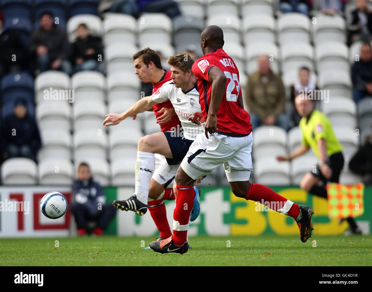 Neil mellor left hi-res stock photography and images - Alamy