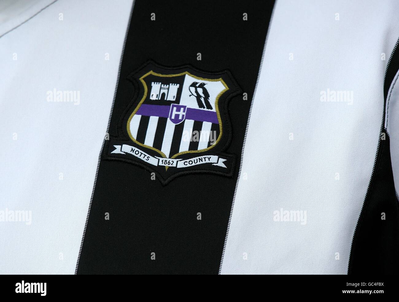 Notts county badge hi-res stock photography and images - Alamy