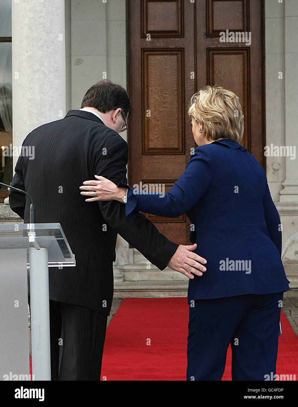 Hillary clinton red carpet hi-res stock photography and images - Alamy
