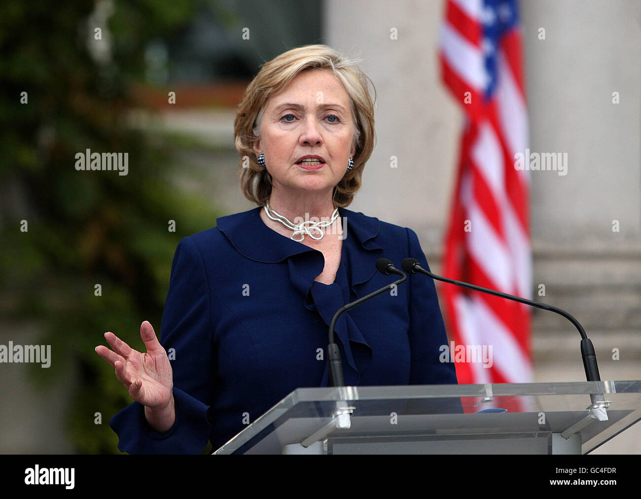 Hillary clinton europe tour hi-res stock photography and images - Alamy