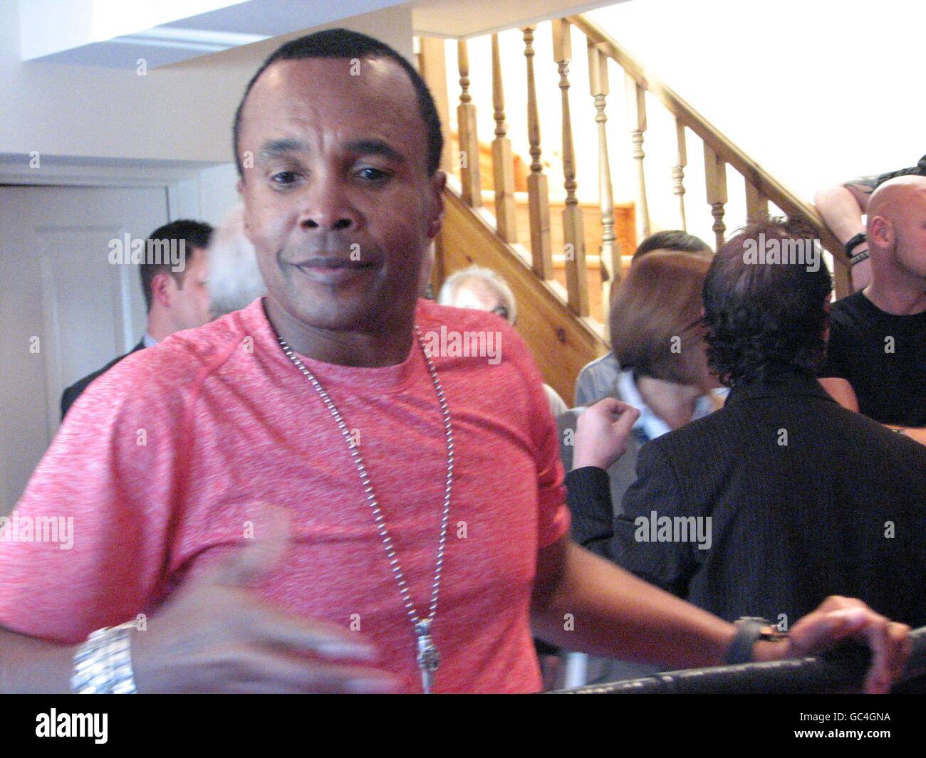 Sugar Ray Leonard High Resolution Stock Photography and Images - Alamy