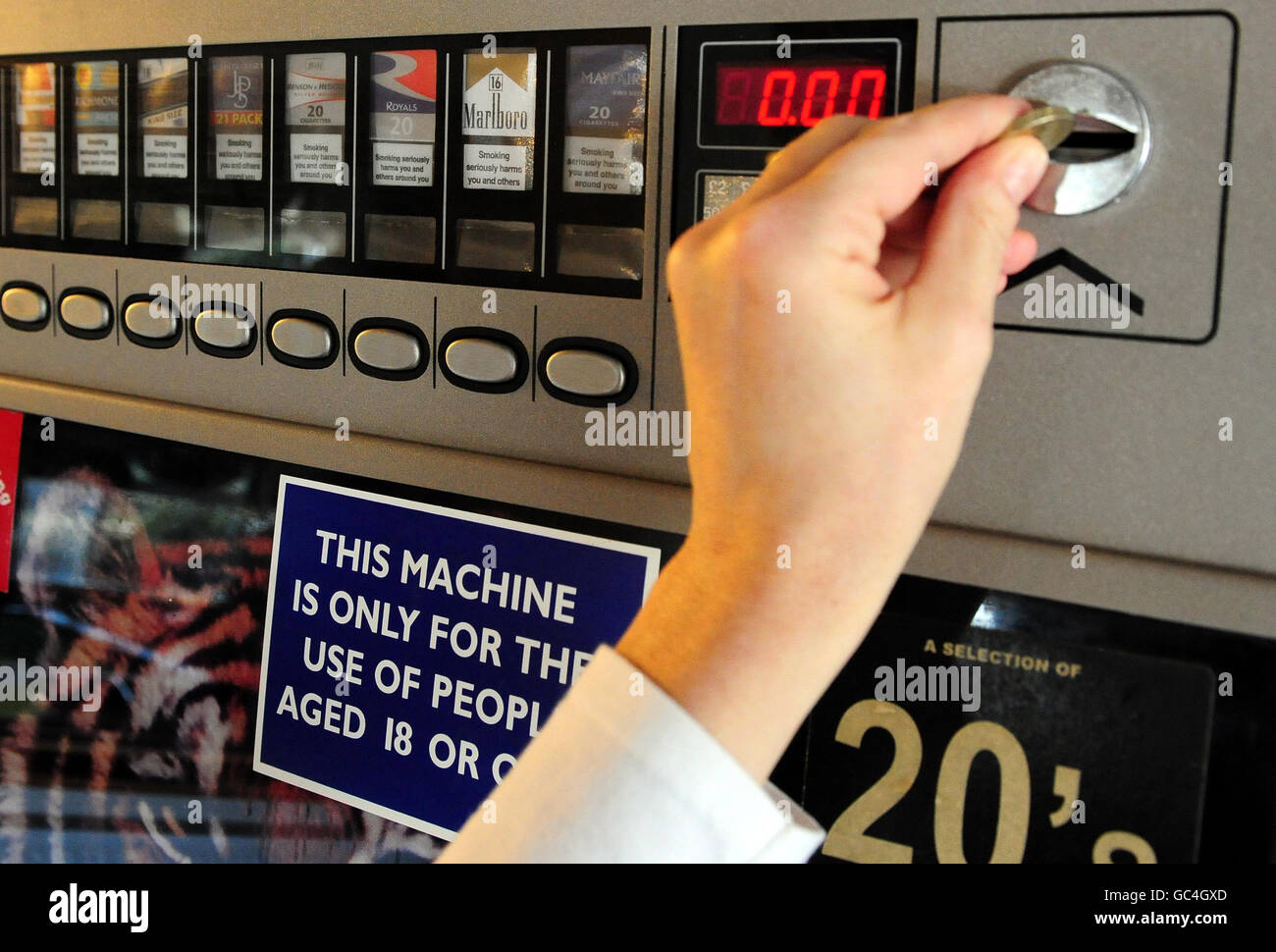 Cigarette vending machine ban Stock Photo - Alamy