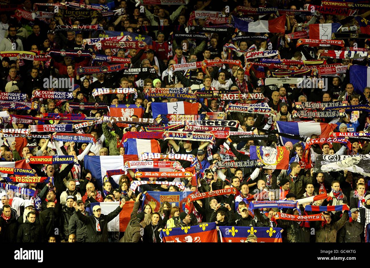 Olympique lyonnais fans in the stands hi-res stock photography and ...
