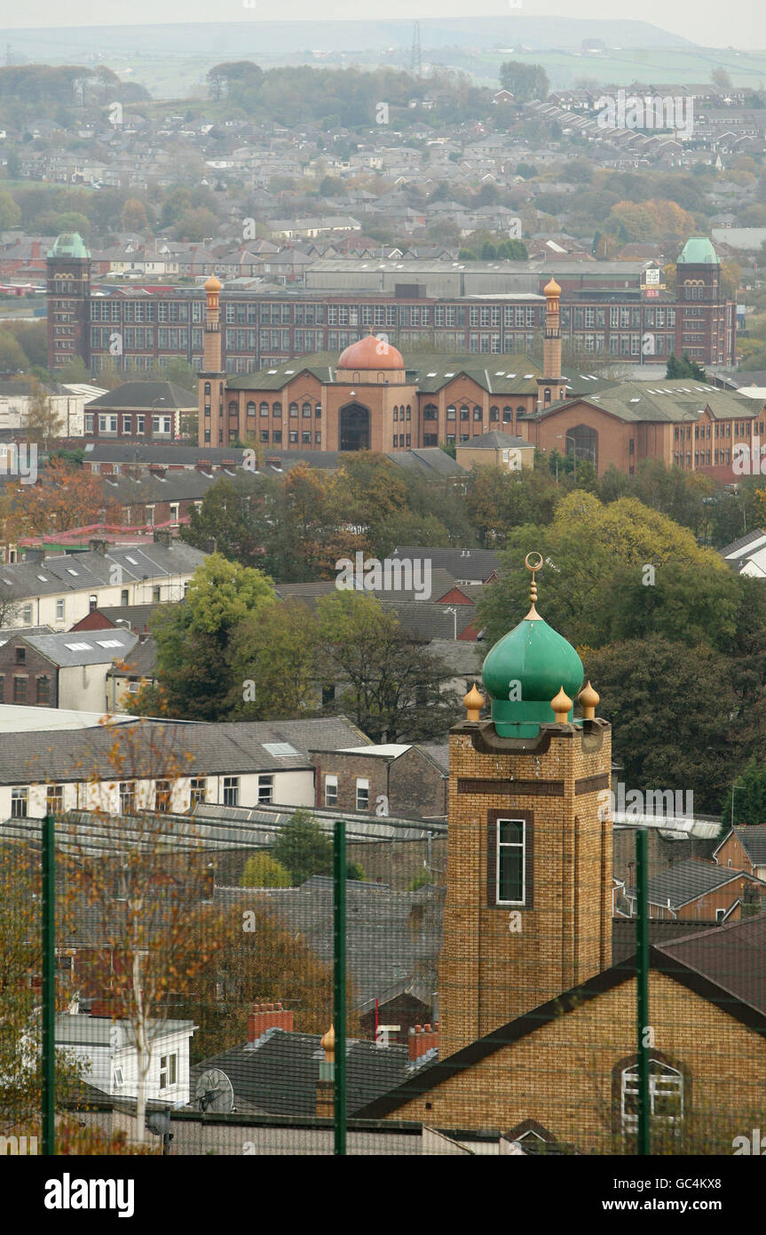 General view of two mosques in Blackburn, Lancashire Stock Photo - Alamy