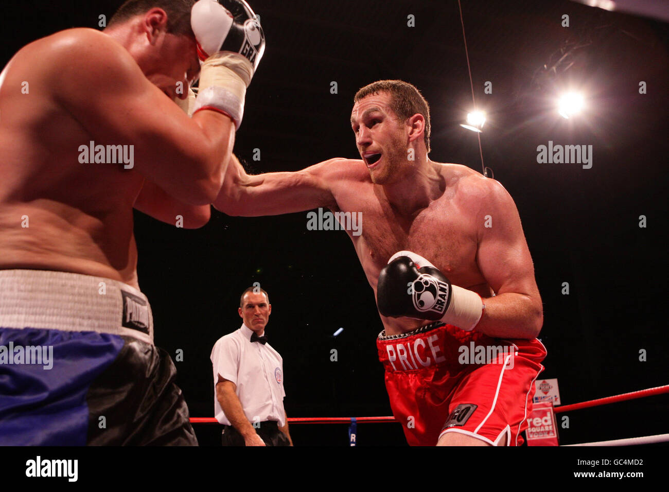 Referee ivor david hi-res stock photography and images - Alamy