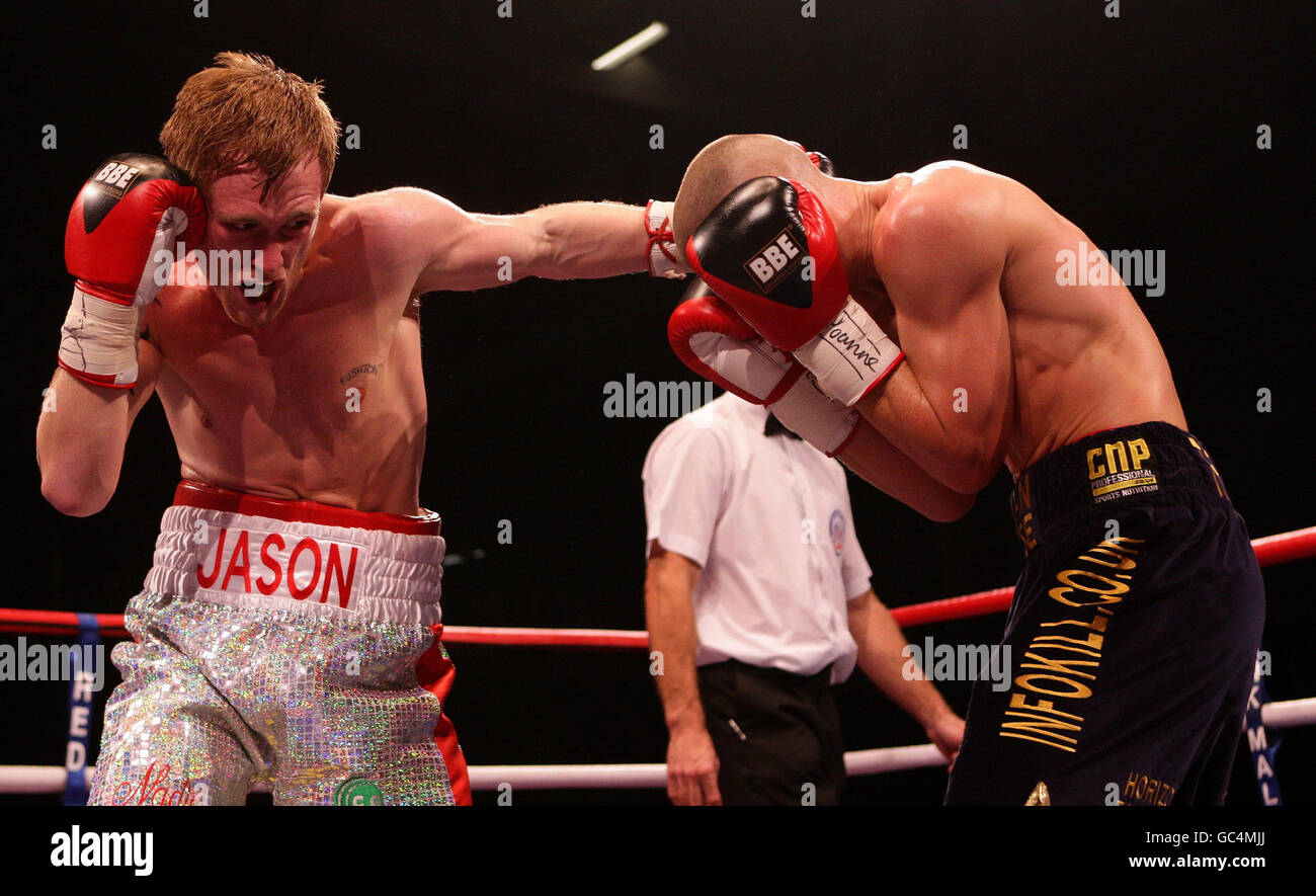 Jason Rushton (left) lands a blow to opponent Brian Rose during the ...