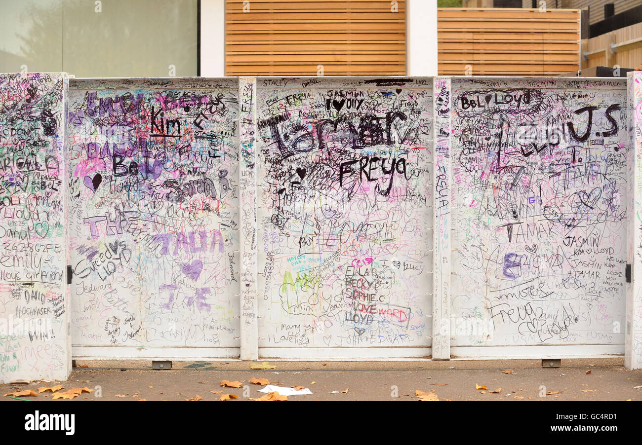 X factor house hi-res stock photography and images - Alamy