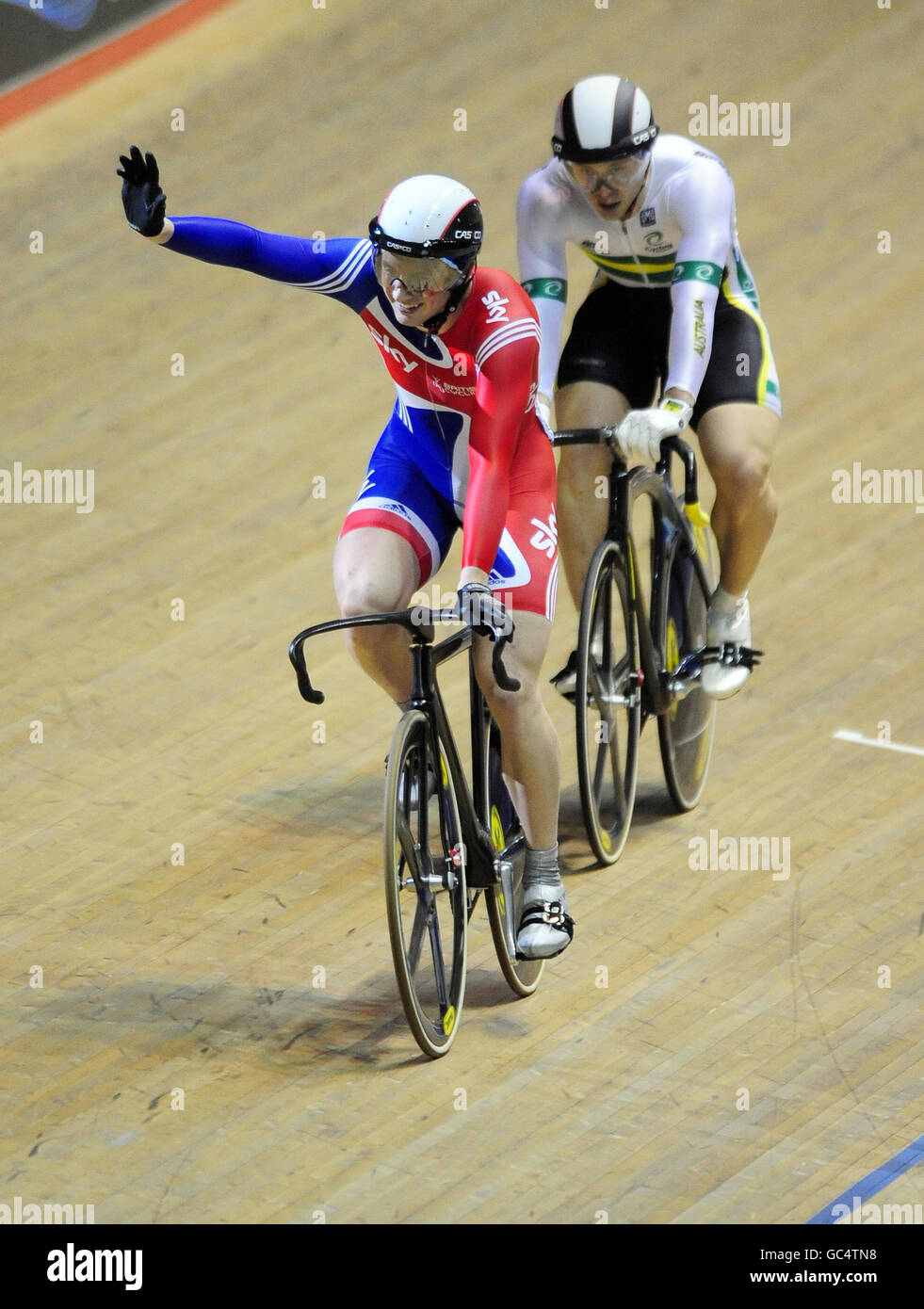 Great Britain's Jason Kenny celebrates beating Australia's Shane ...