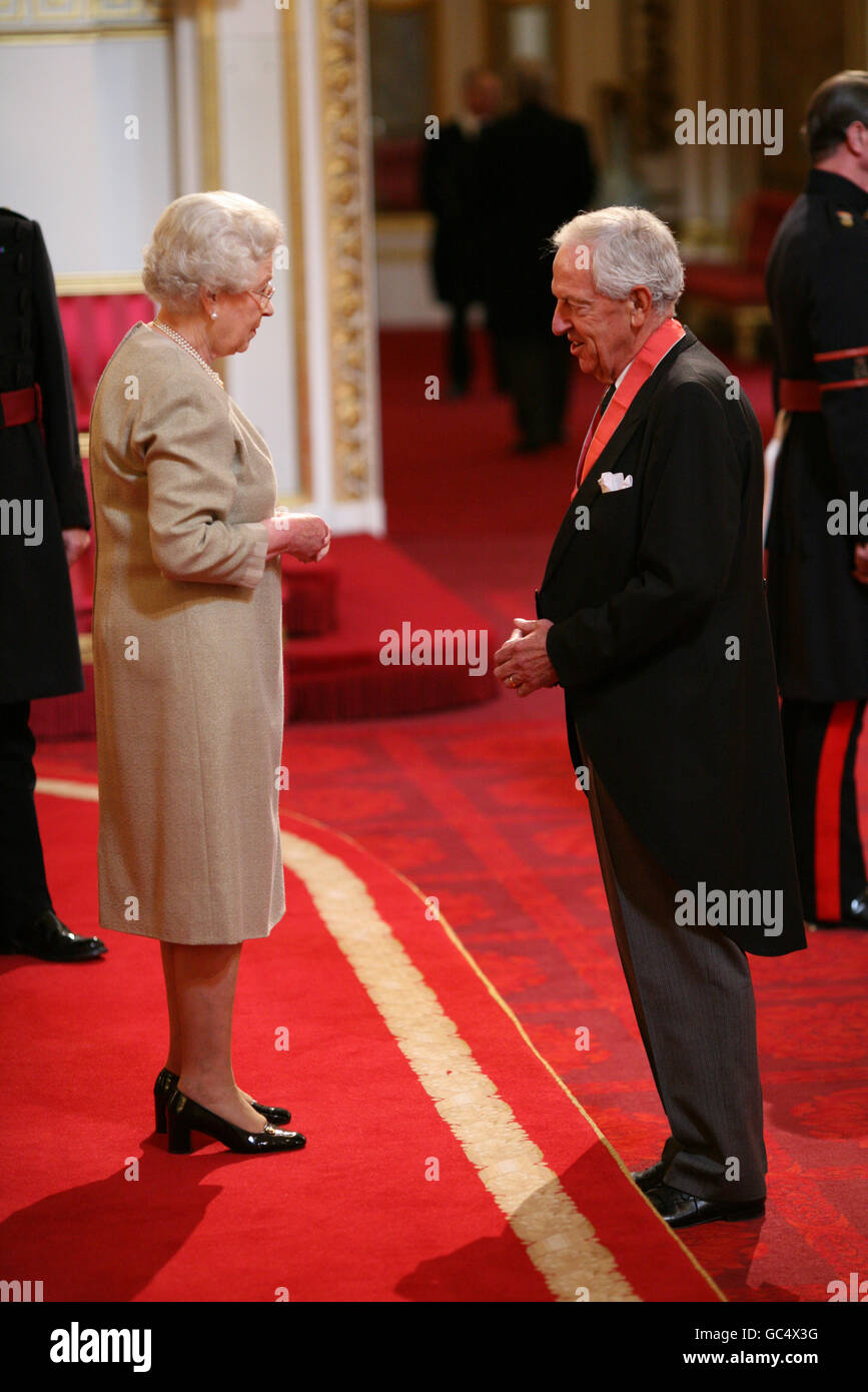 Peter toyne hi-res stock photography and images - Alamy