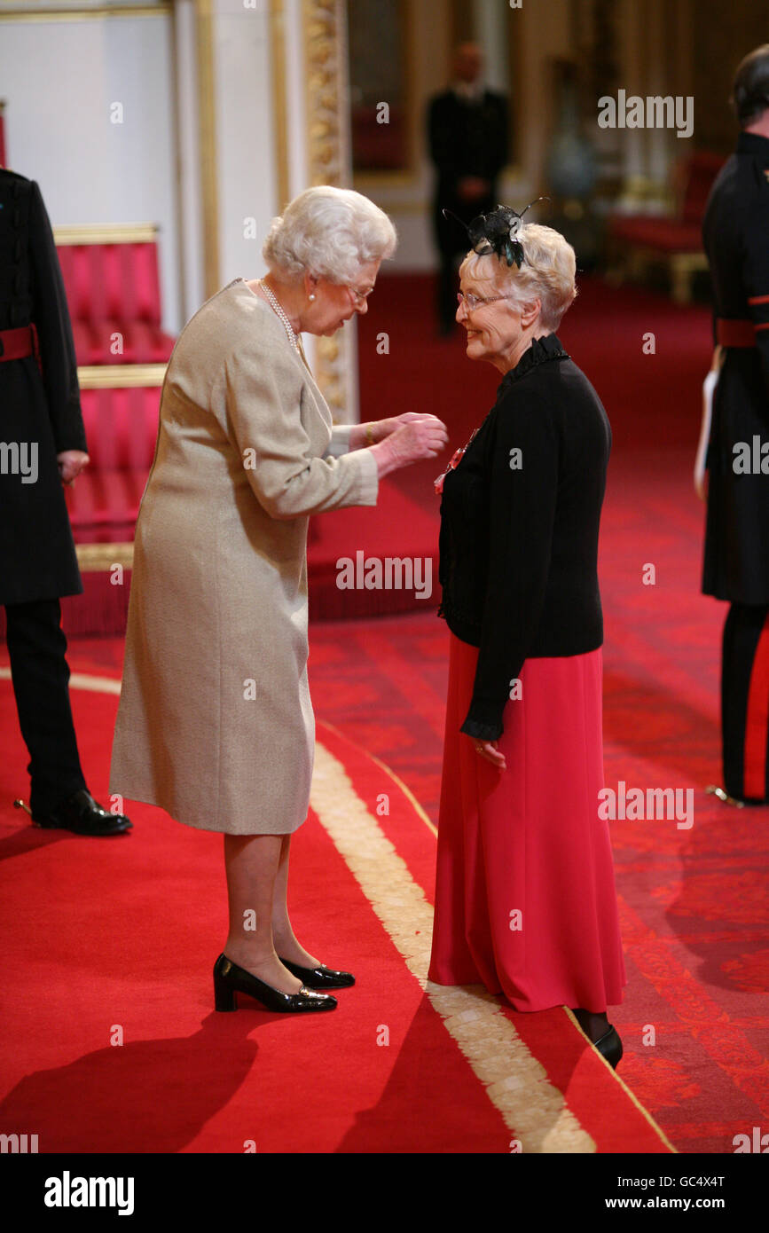 Mrs Patricia Allen from Kendal is made an MBE by The Queen at ...