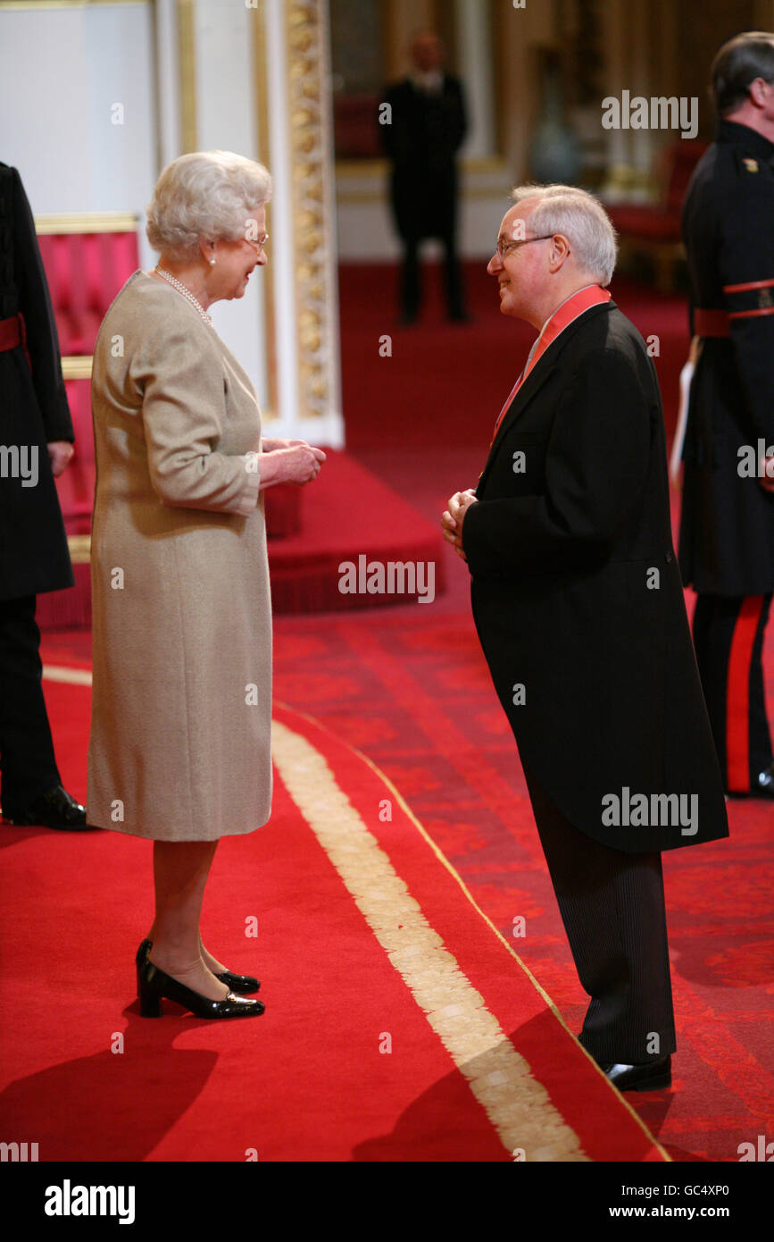 Dr. Stephen Cleobury from Royston is made a CBE by The Queen at ...