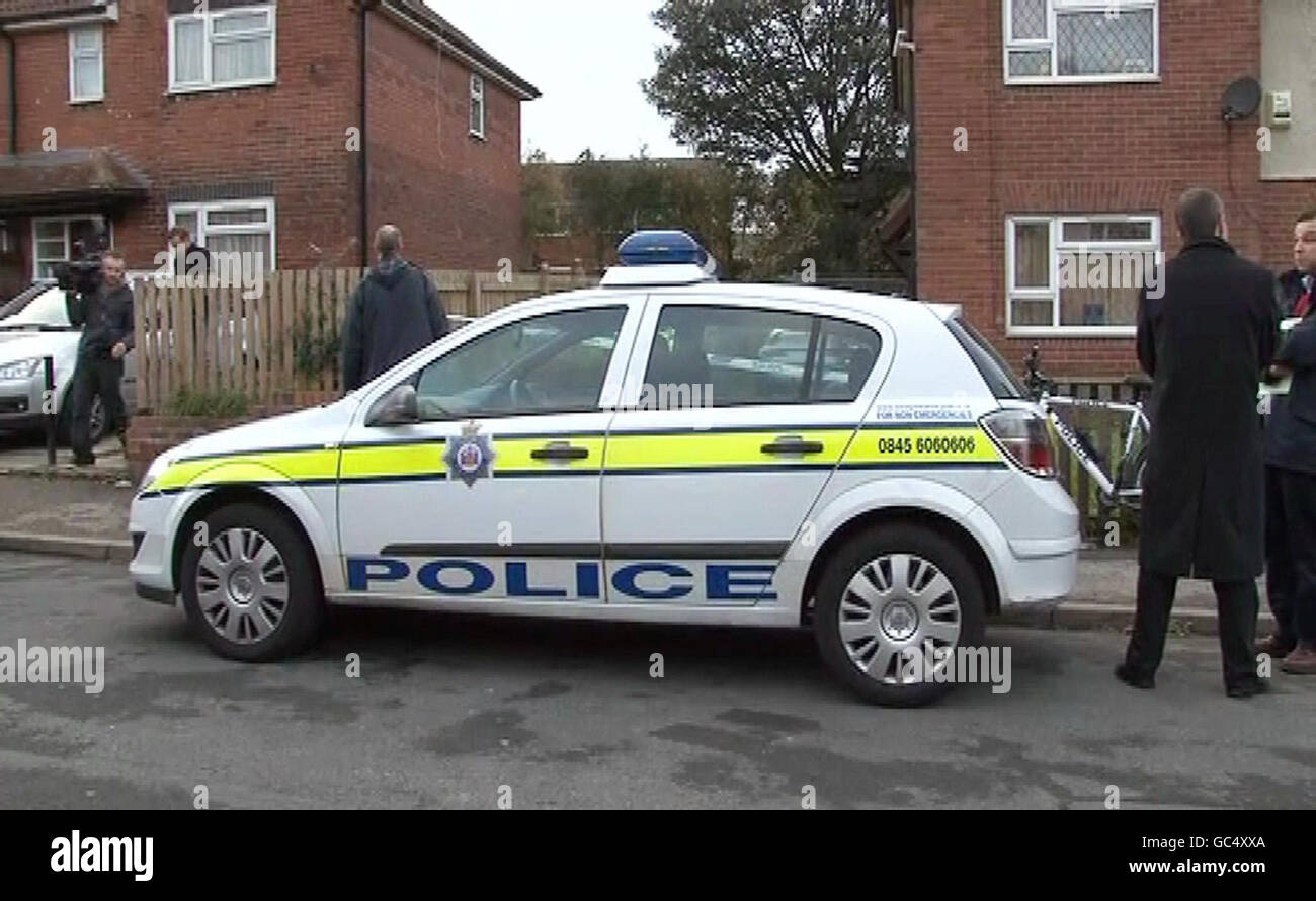 Police outside house in fairfax avenue hi-res stock photography and ...