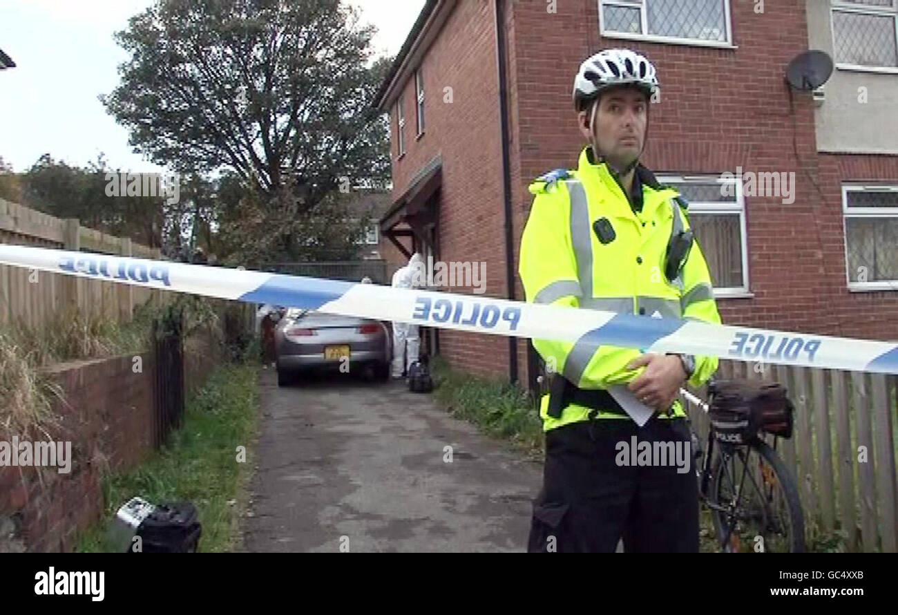 Police outside house in fairfax avenue hi-res stock photography and ...