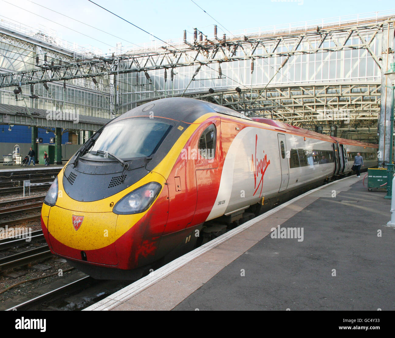 Virgin train trains pendolino west coast mainline rail railway hi-res ...