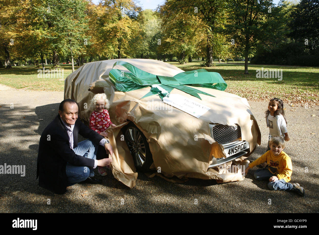 With annie jenkins and anisa leila patel hi-res stock photography and ...