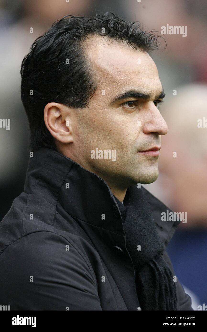 Wigan Athletic manager Roberto Martinez looks on prior to kick off ...