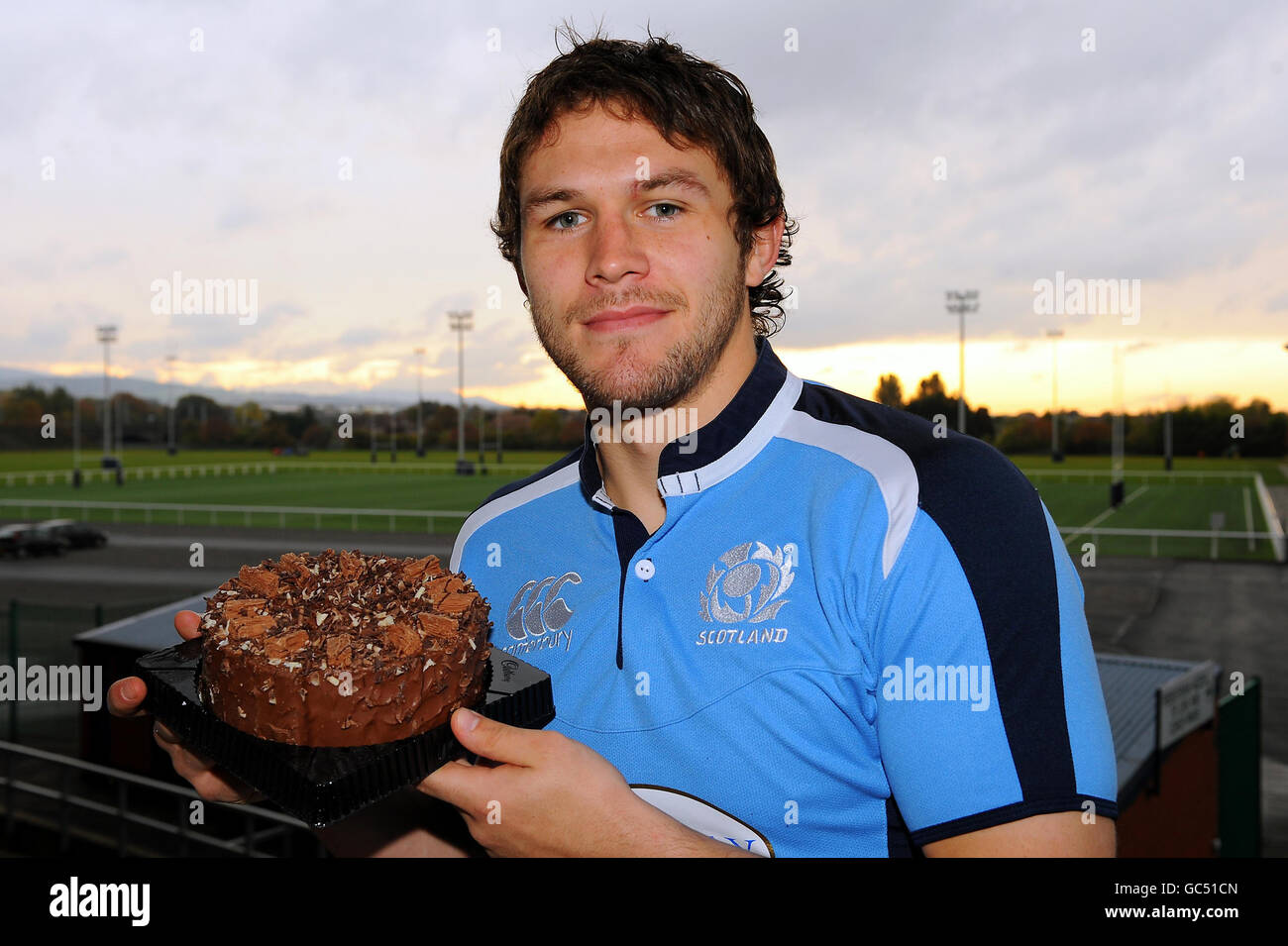 Edinburgh rugbys alan macdonald celebrates 24th birthday squad ...
