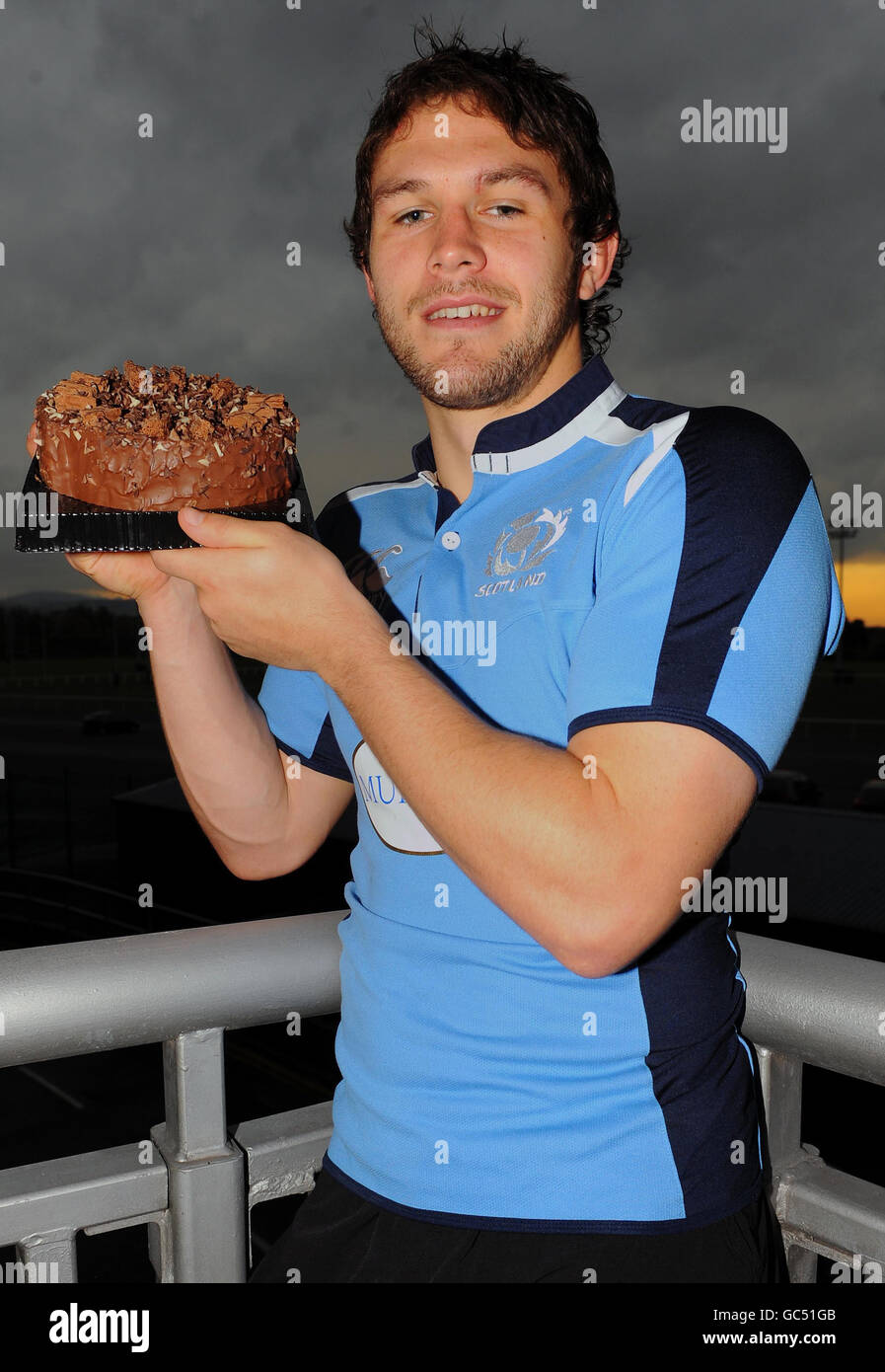 Edinburgh rugbys alan macdonald celebrates 24th birthday squad ...
