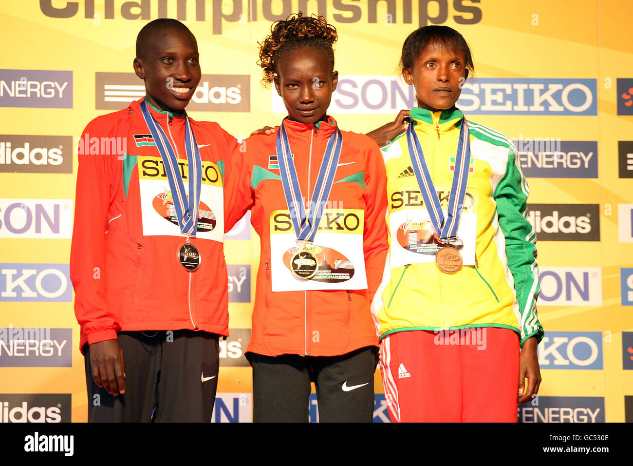 Kenya's Mary Jepkosgei Keitany (centre), Kenya's Philes Moora Ongori ...