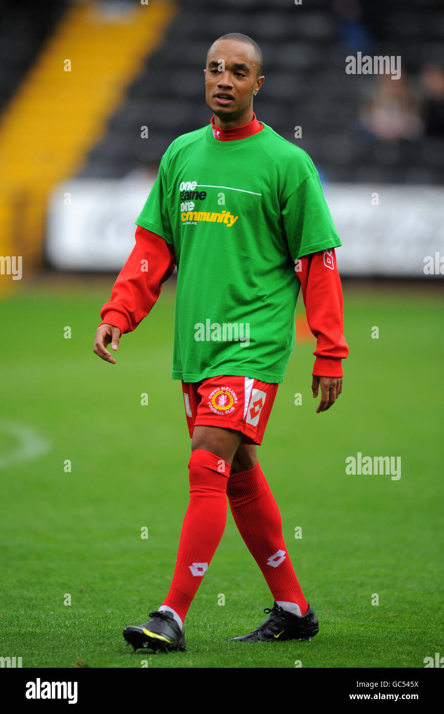 Alexandra moore hi-res stock photography and images - Alamy